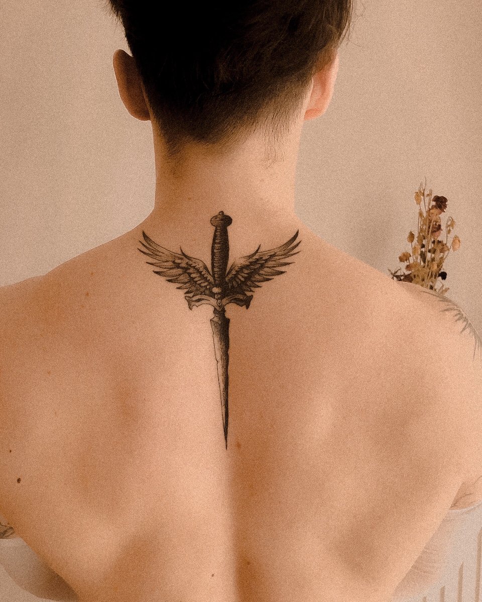 Tatuaż #85685 - Ewa D - Pink inked - Styl: Dotwork | TattooArtist